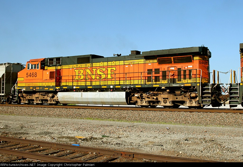 BNSF 5468